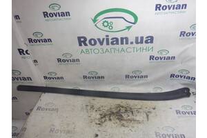 Ущільнювач лобового скла лівий Peugeot 5008 1 2009-2017 (Пежо 5008), БУ ...