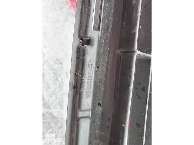 Б/у решітка радіатора для Toyota Rav 4 2016-2018, 5311342080: Решітка ...