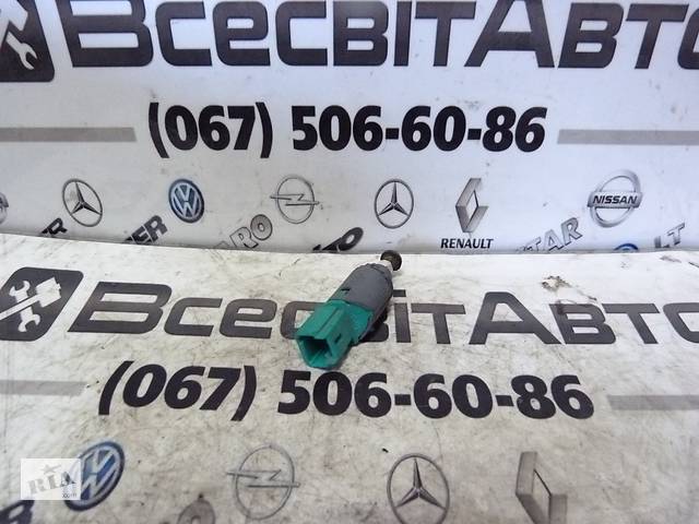 8200168240 Датчик включення положення педалі стоп-сигналу зчеплення ...