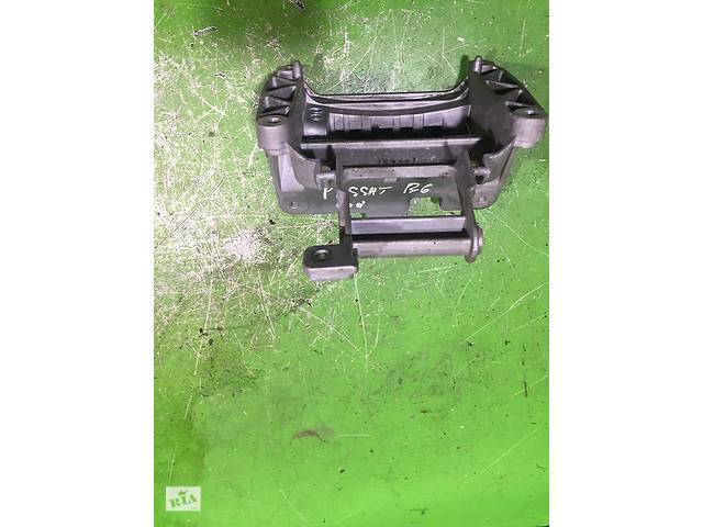 Кронштейн рульового валу volkswagen passat b6: Крестовина рулевого ...