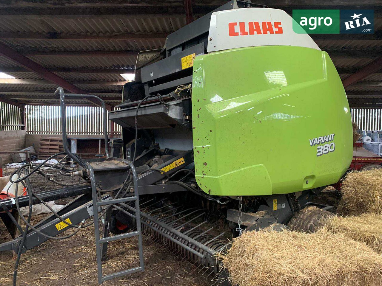 Купити Прес-підбірник Claas Variant 380 Roto-Cut 2010. Б/в. Ціна 27 650 ...