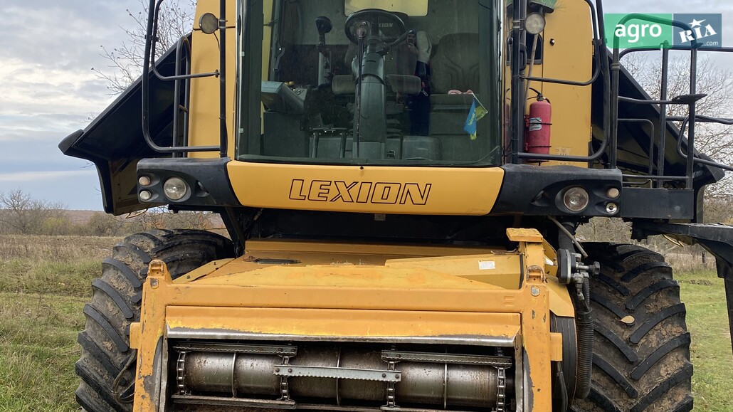 Купити Комбайн CAT Lexion 590R 2006. Б/в. Ціна 80 000 $, Кам’янець ...