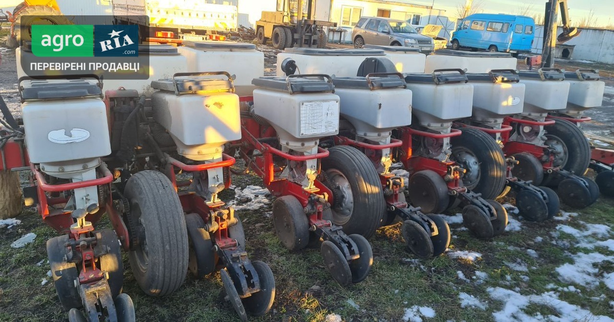 Купити Сівалка Massey Ferguson MF 555 2010. Б/в. Ціна 8 900 $, Київ ...