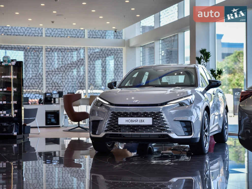 AUTO.RIA – Нове авто Лексус ЛБХ (Lexus LBX), 1.5h CVT (136 к.с.) Elegant 2025 р.в., пристрастний ...