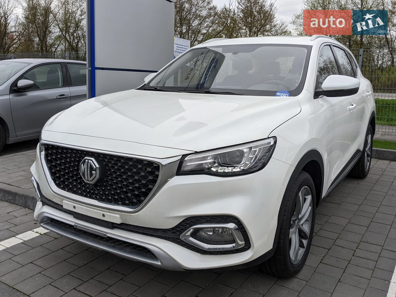 AUTO.RIA – Нове авто МГ ХС (MG HS), 1.5T 7DCT (162 к.с.) COM 2022 р.в., blaсk. Ціна 8.91e5 грн ...