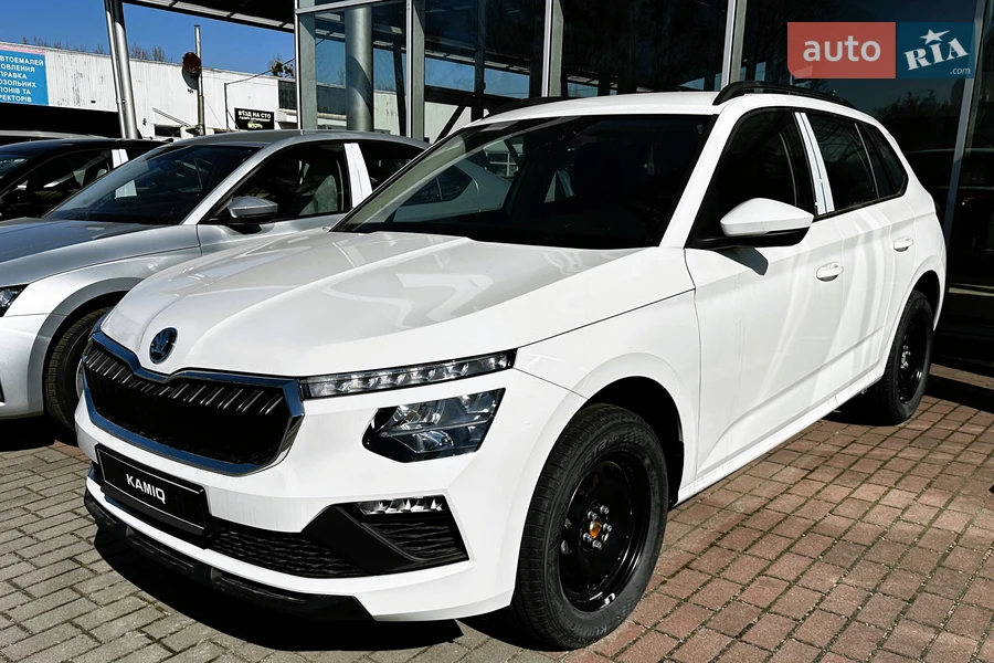 Купити нове авто Skoda Kamiq Essence 2024, Moon White Metallic ...