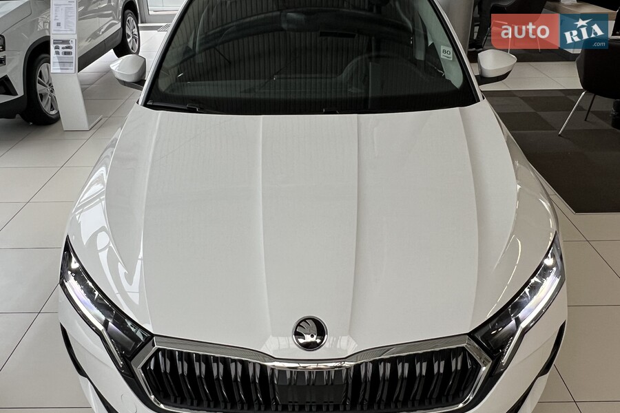 Купити нове авто Skoda Octavia Essence 2024, Candy White, Автомат. Ціна ...